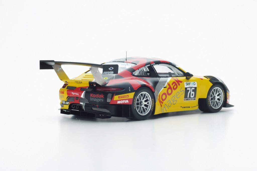 SPARK 18SB003 PORSCHE 911 GT3 R IMSA n°76 10ème (1er Pro-AM) 24H Spa ...